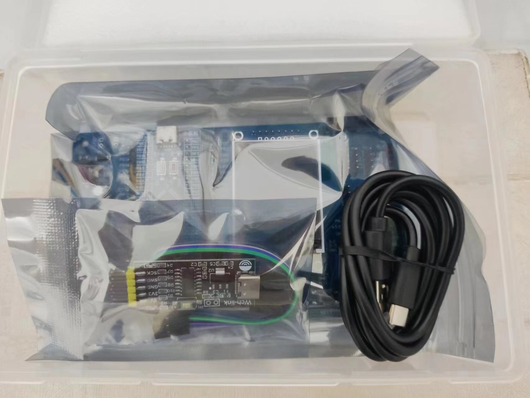 【CW32饭盒派开发板试用体验】+初识CW32饭盒派开发板 - 芯源半导体CW32 - 电子技术论坛 - 广受欢迎的专业电子论坛!